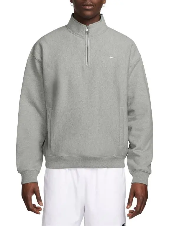 Nike Solo Swoosh Fleece Quarter-zip Pullover - Dk Grey Heather/white