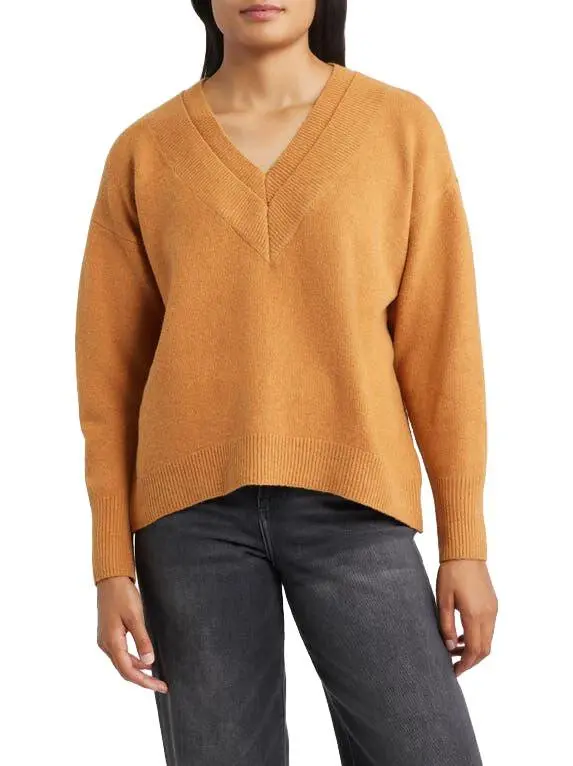 CITY BLUES Long Sleeve V-neck Sweater - Cognac