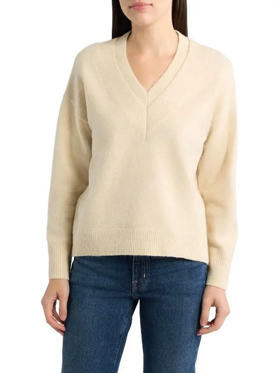 CITY BLUES Long Sleeve V-neck Sweater - Parchment