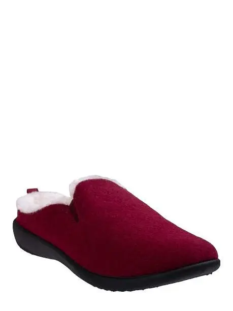 REVITALIGN Dundee Faux Shearling Lined Slipper - Cranberry