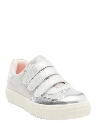 TUCKER + TATE Teagin Sneaker - Silver Metallic