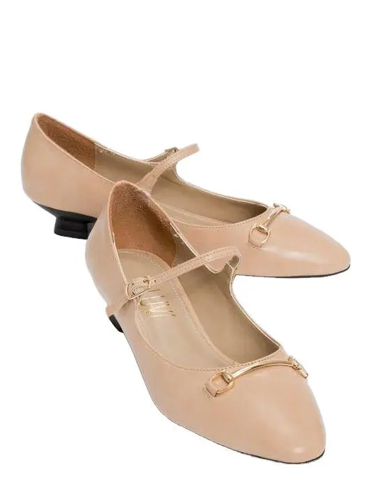 PROLOGUE SHOES Ojen Low Heel Shoe - Beige