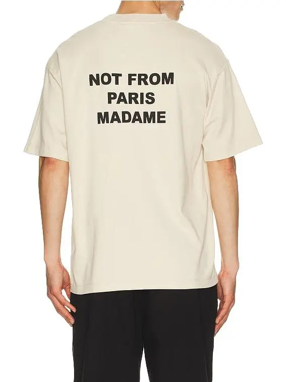 DRÃ´LE DE MONSIEUR Dr&ocirc;le De Monsieur Le T-shirt Slogan In Cream - Mastic
