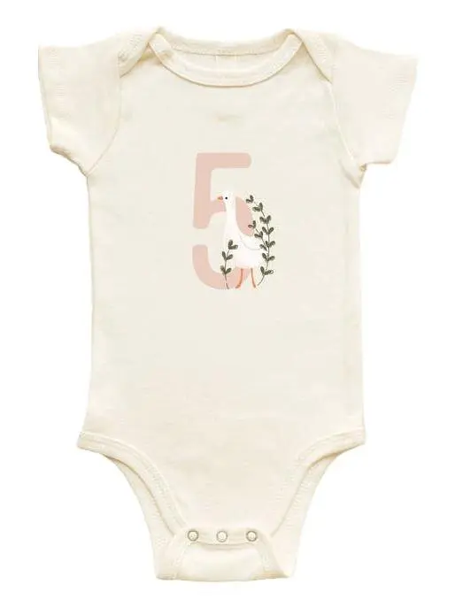 TENTH & PINE Monthly Milestone Short Sleeve Organic Baby Bodysuit - Five Months