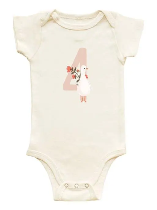 TENTH & PINE Monthly Milestone Short Sleeve Organic Baby Bodysuit - Four Months
