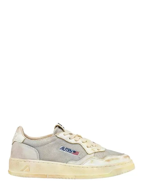 AUTRY Medalist Low Super Vintage Leather Sneakers - Neutrals