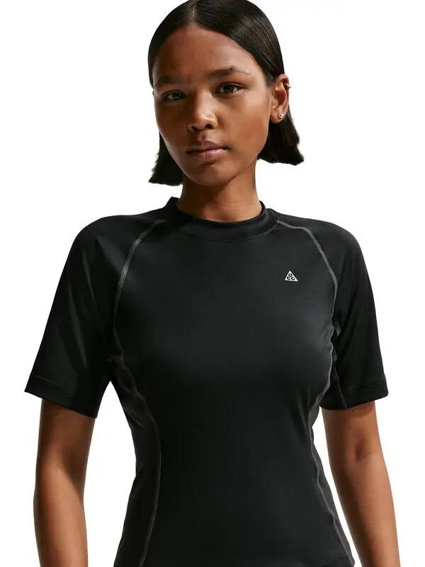 Nike Wildsee" Dri-fit Short-sleeve Base Layer Top - Black