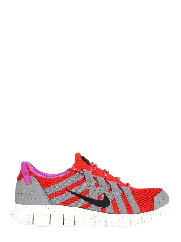 Nike Free Powerlines+ Challenge - Red