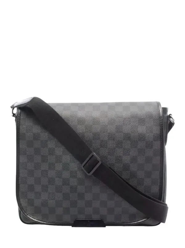 LOUIS VUITTON 2011 Damier Graphite Daniel Mm Crossbody Bag - Black