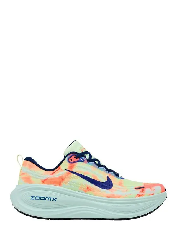 Nike Athletic Sneakers - Multicolor