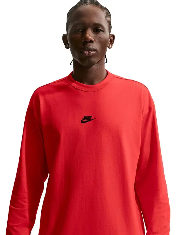 Nike Sportswear Premium Essentials Long-sleeve T-shirt - Red