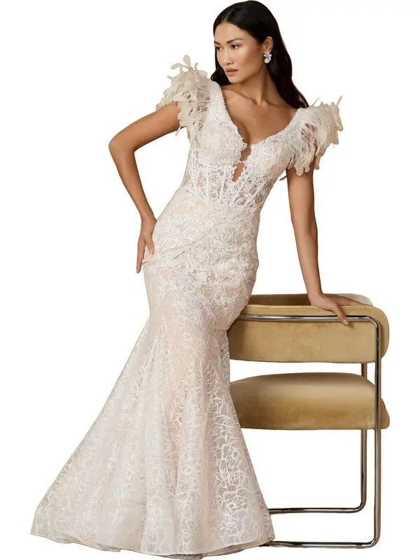 Mac Duggal Embellished Mermaid Gown With Feather Shoulders - Ivory Nude