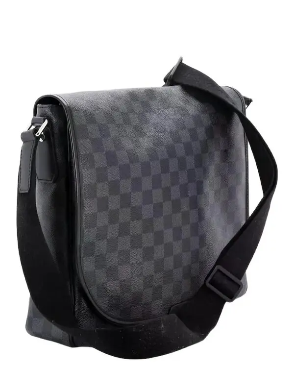 LOUIS VUITTON Damier Graphite Mm Messenger Bag - Black