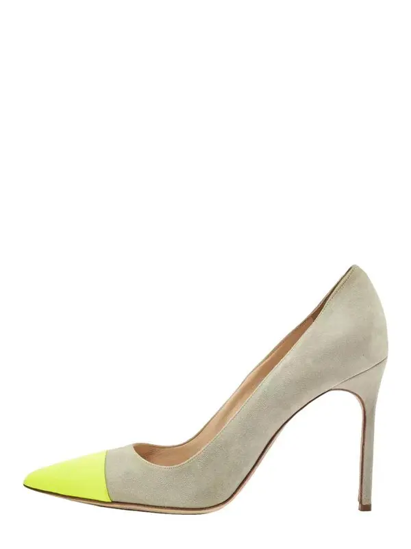 Manolo Blahnik Pointed Stiletto Pumps - Grey
