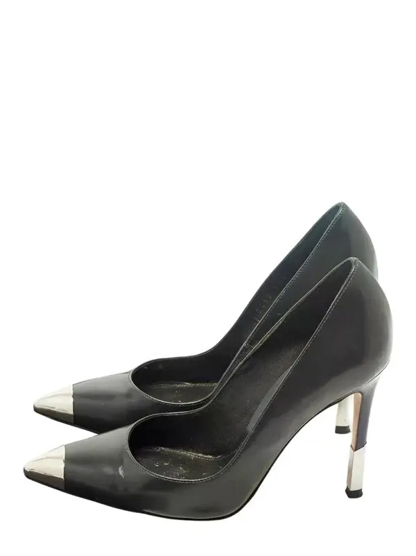 GIANVITO ROSSI Pointed-toe Leather Pumps - Black
