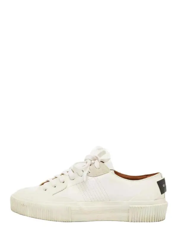 Givenchy Logo-patch Sneakers - White