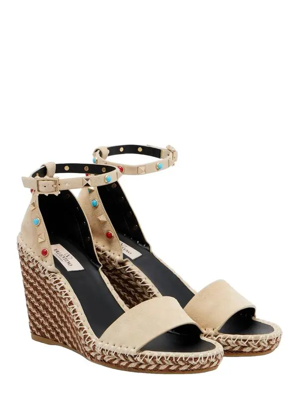 Valentino Garavani Rockstud 105 Suede Espadrille Wedges - Beige