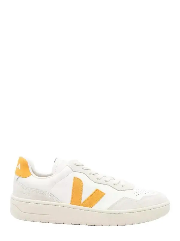 VEJA V-90 Logo-detail Sneakers - White