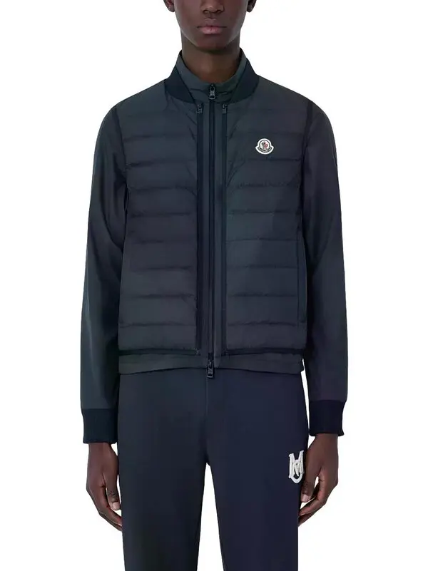 Moncler Quilted Jacket With Logo Patch - Grey