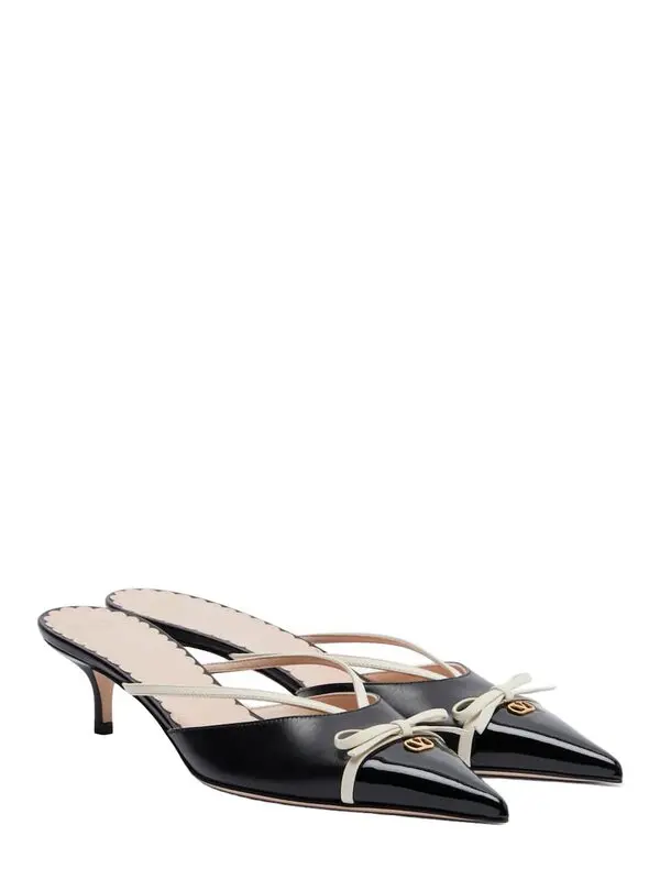 Valentino Garavani Vlogo Leather Pumps - Black