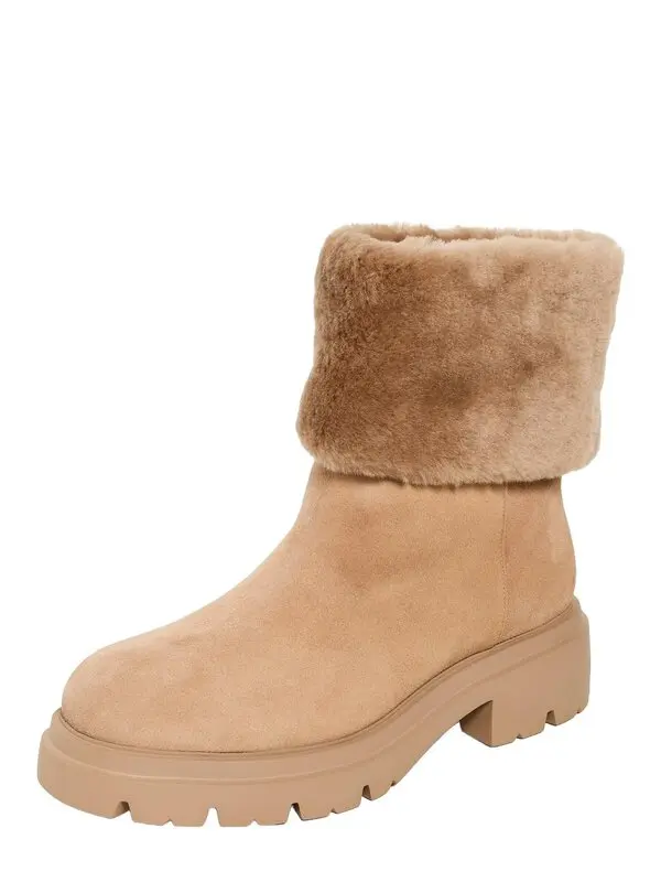 STUART WEITZMAN Hudson Shearling Bootie - New Camel