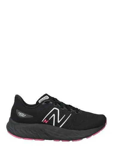 NEW BALANCE Low-top Sneakers - Black