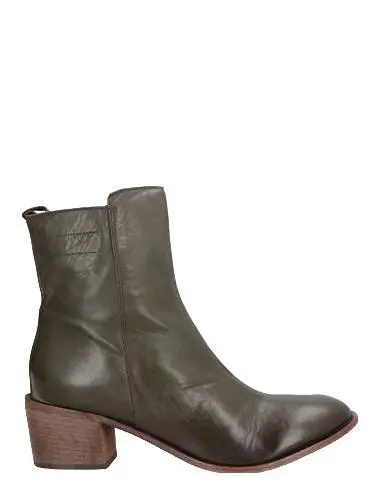 Moma Ankle Boots In Dark Calfskin - Green