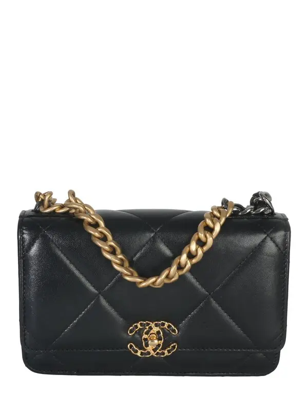 Chanel Lambskin 19 Wallet On Chain - Black