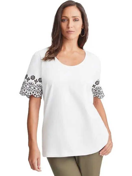 JESSICA LONDON Eyelet Scoop-neck Tee - White Medallion Embroidery