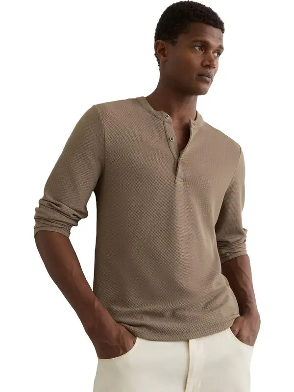 REISS Salvator Textured Henley Shirt - Camel