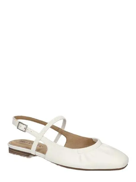 EASY WORKS BY EASY STREET Blake Slingback Flat - White