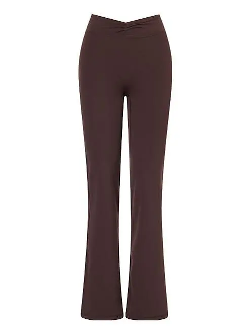 Bo+tee Flare V-shape-waist Stretch-woven Leggings - Brown