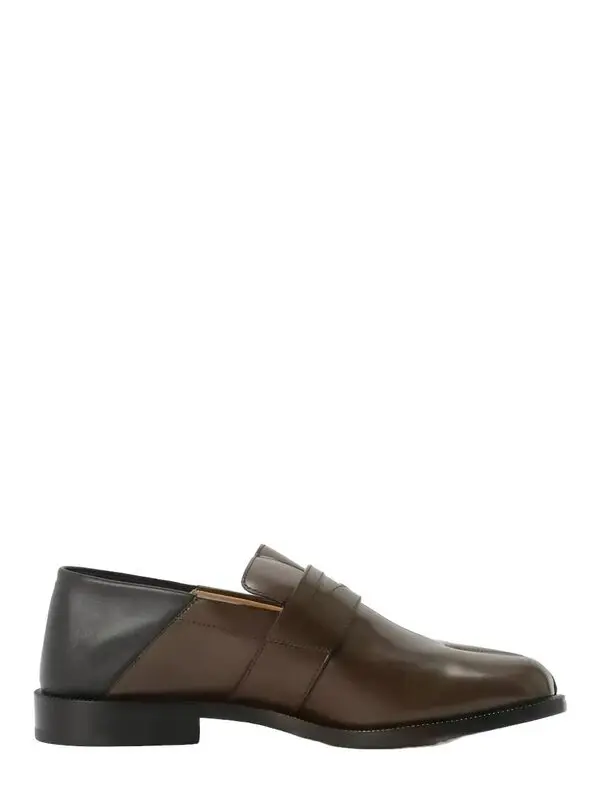 MAISON MARGIELA Tabi Leather Loafers - Brown