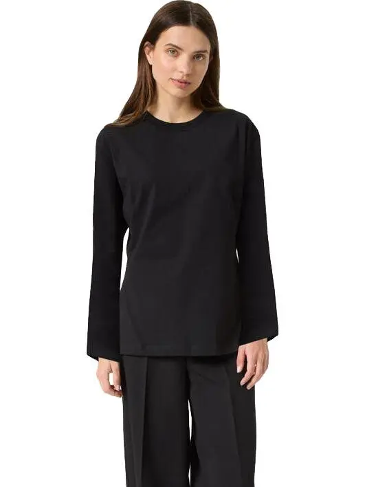 SOAKED IN LUXURY Coreen Long Sleeve A-line Fit T-shirt - Black