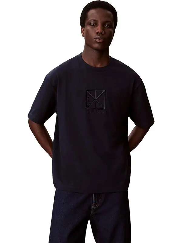 Calvin Klein Emblem Logo Graphic Relaxed T-shirt - Dark Sapphire