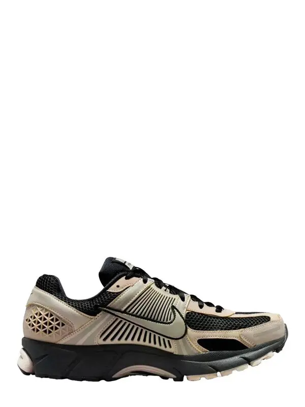 Nike Zoom Vomero 5 Sneakers - Neutrals