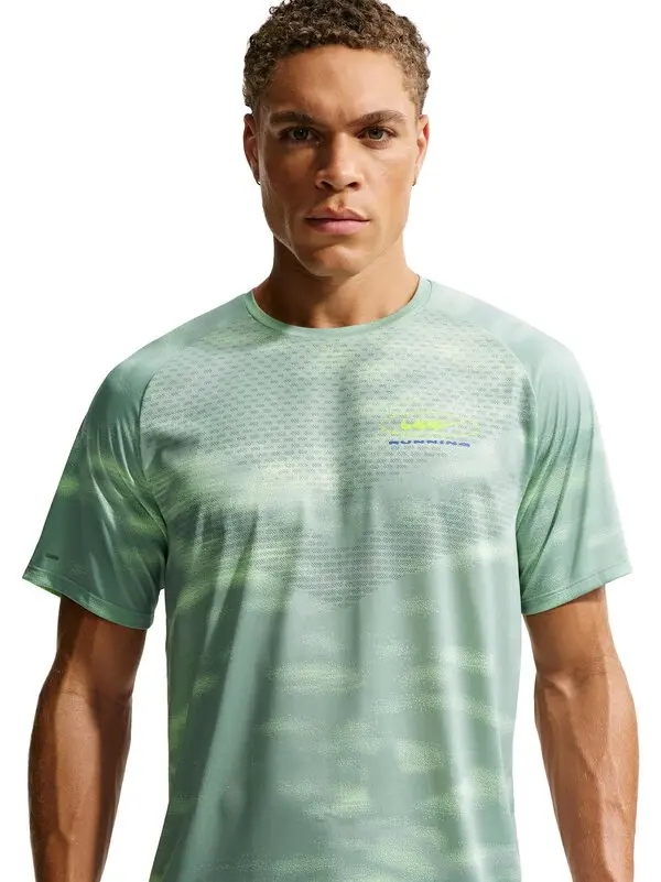 Nike Stride Dri-fit Adv Short-sleeve Running Top - Green