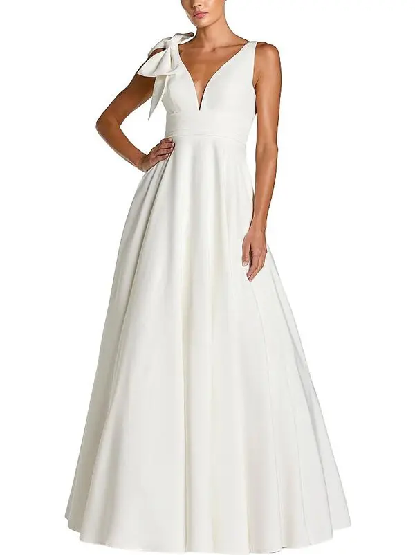 Mac Duggal Sleeveless Plunge Neck Ball Gown With Bow - White