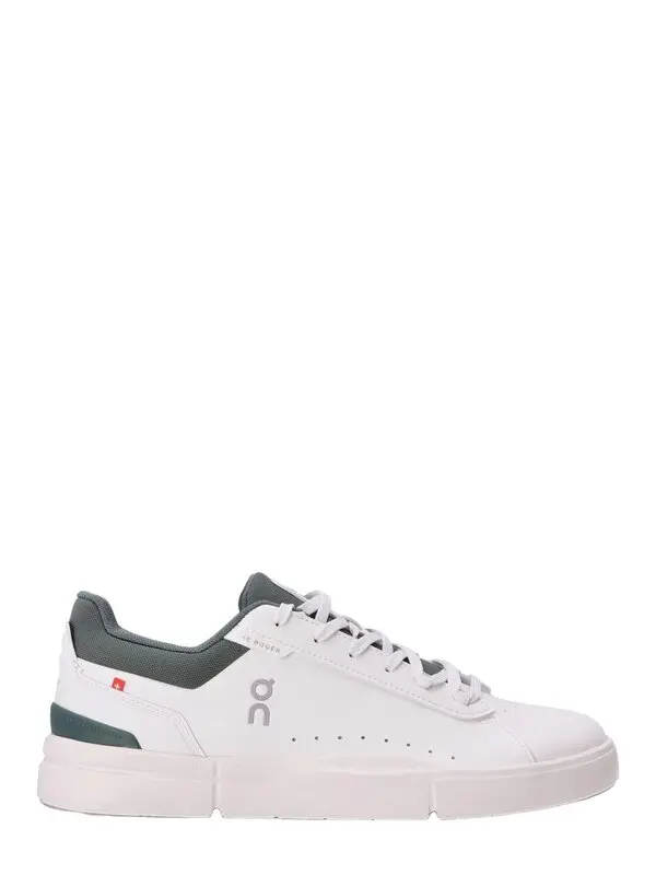On The Roger Advantage Sneakers - White