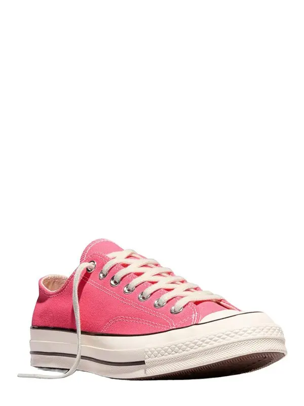 CONVERSE Chuck 70 Low Top Sneaker - Cherry Balm/egret/black