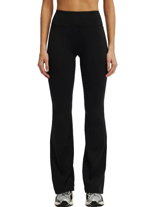 Cotton:on Active Ultra Luxe Invisible Scrunch Flare - Black