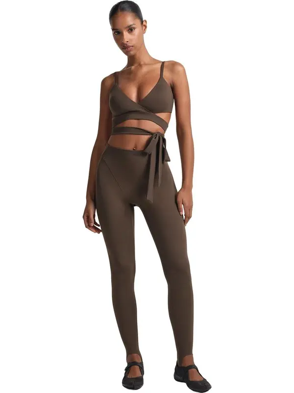 SKIMS V Line Stirrup Legging | Deep Neutral | | Nike Matte - Dark Sepia