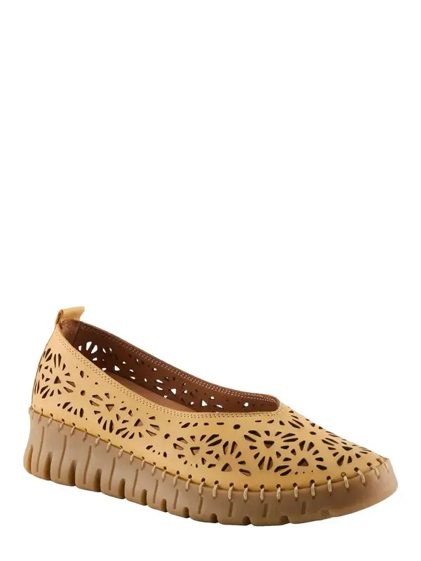 SPRING STEP SHOES Carosa Platform Sneaker - Yellow
