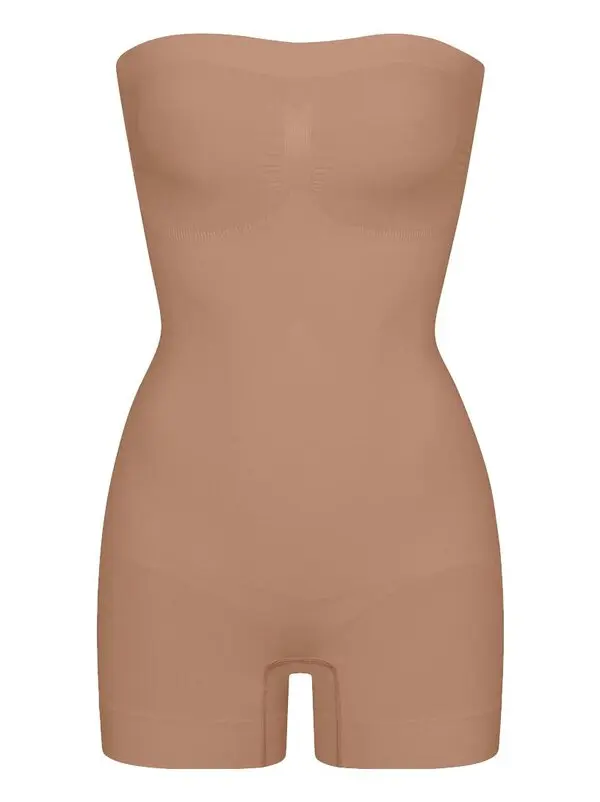 SKIMS Seamless Sculpt Strapless Shortie Body - Light Brown