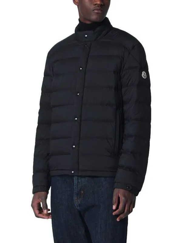 Moncler Slim-fit Down Jacket With Logo - Black