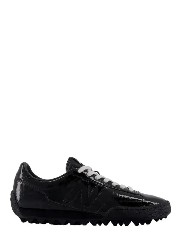 NEW BALANCE Gator Run Lace-up Sneakers - Black