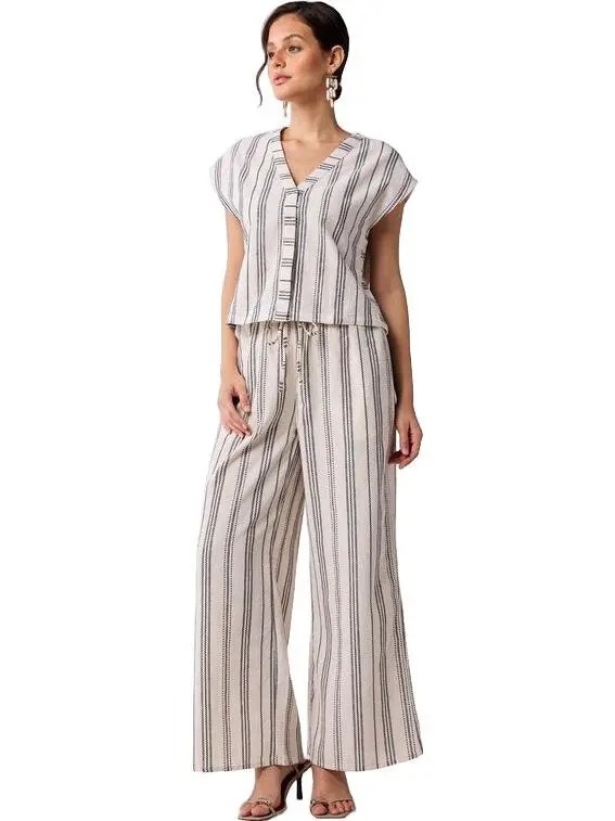 REISTOR Matching Set With Wide-leg Pants And V-neck Top - Stripe