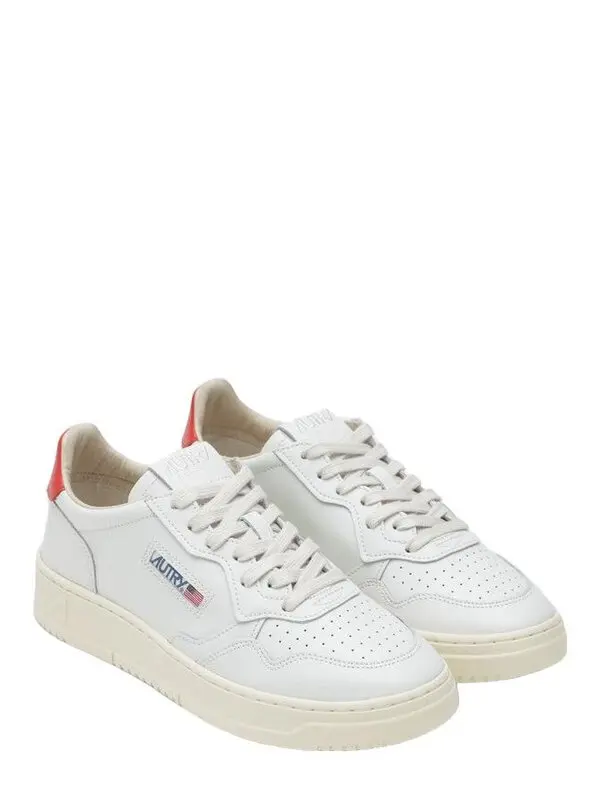 AUTRY Medalist Low Top Sneakers - White
