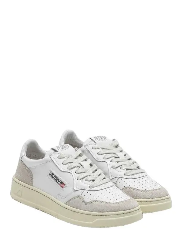 AUTRY Leather Medalist Low Top Sneakers - White
