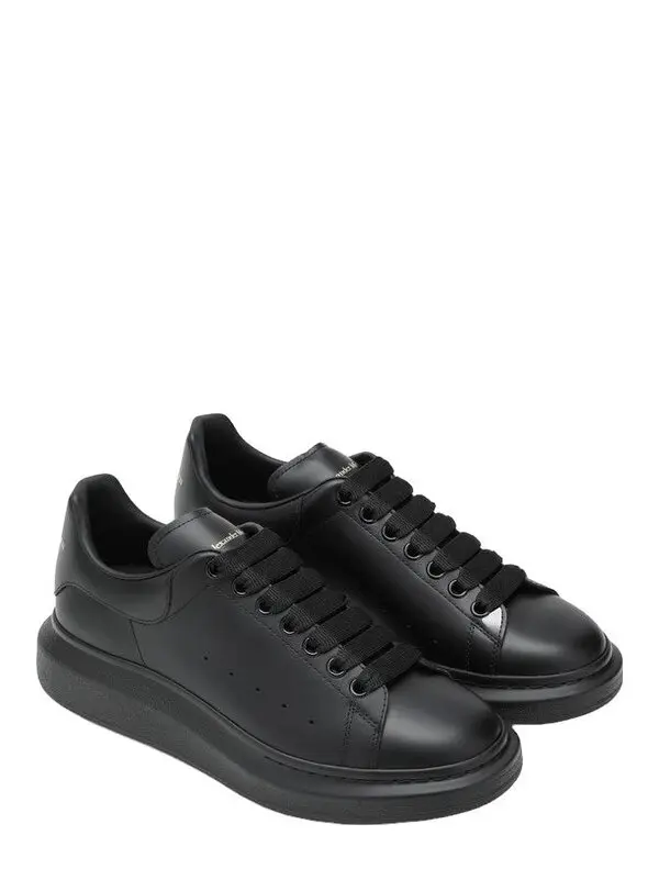 Alexander McQueen Oversized Sneakers - Black